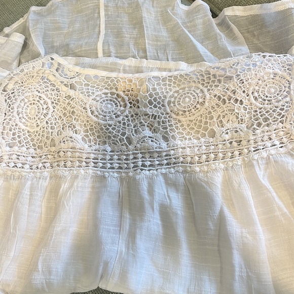 Simply Irresistible | Tops | White Blouse By Simply Irresistible Women ...